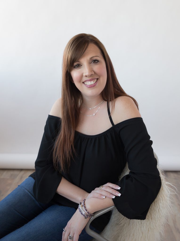 Biz Besties Spotlight - Lynn Neville